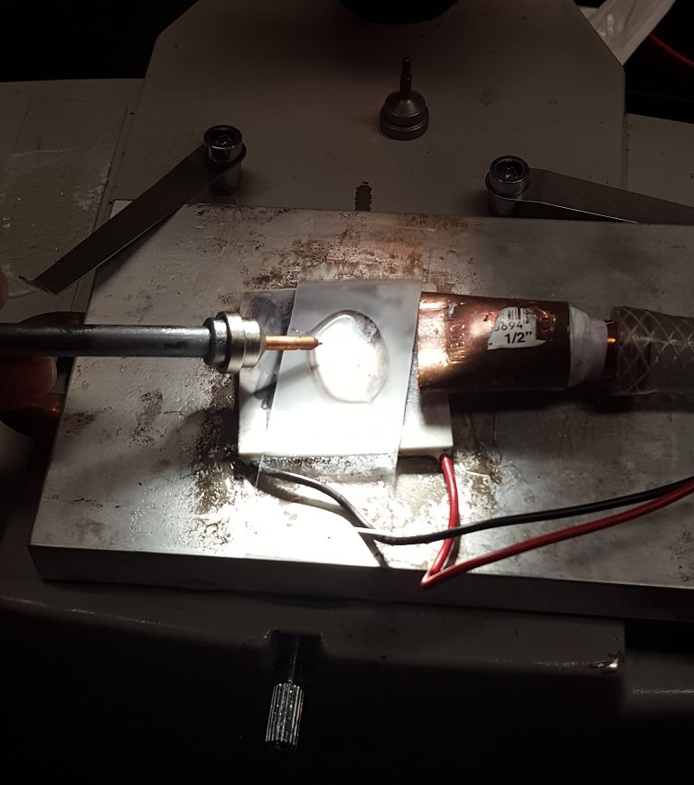 Low Temperature Crystal Mounting | X-Ray Diffraction Facility